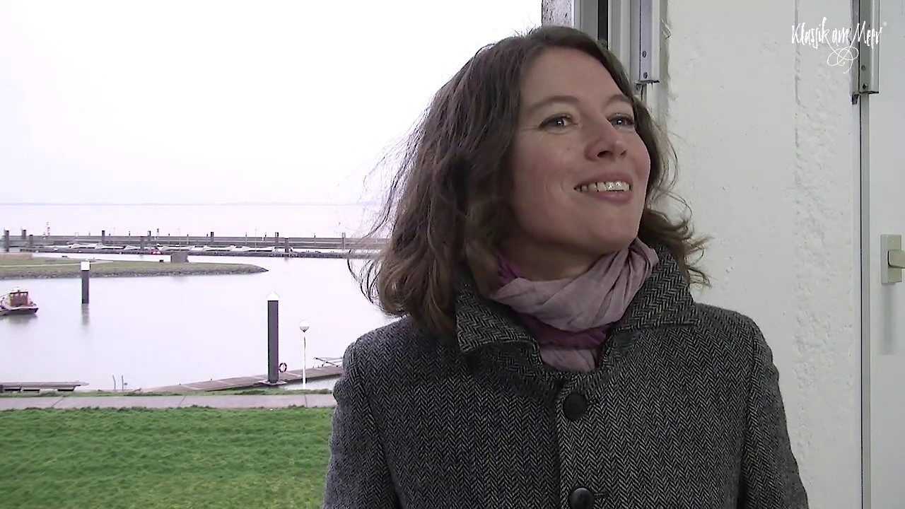 Klassik am Meer - Sopranistin Christina Roterberg - YouTube