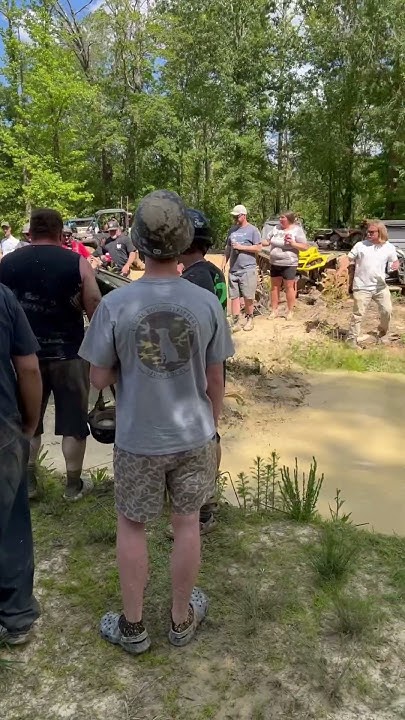 MUD Bash 2023 Busco Beach - YouTube