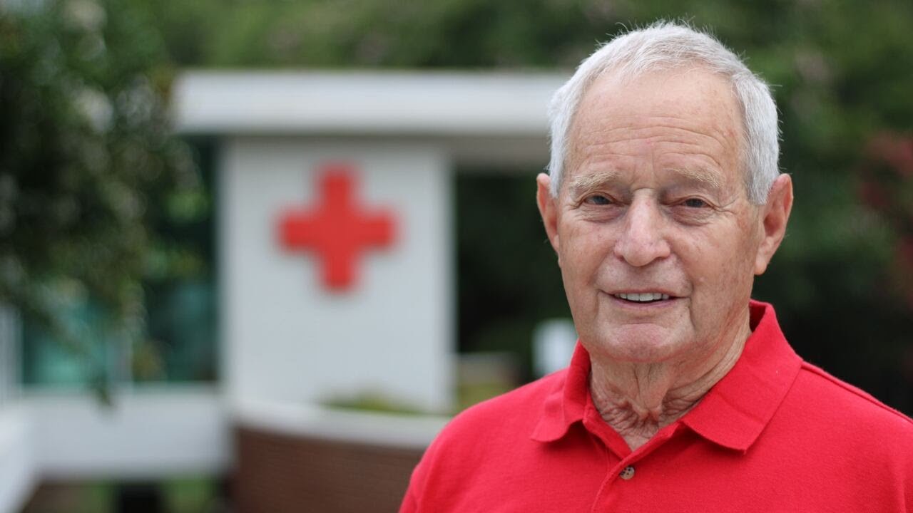American Red Cross volunteers serving Atlanta around the clock - YouTube