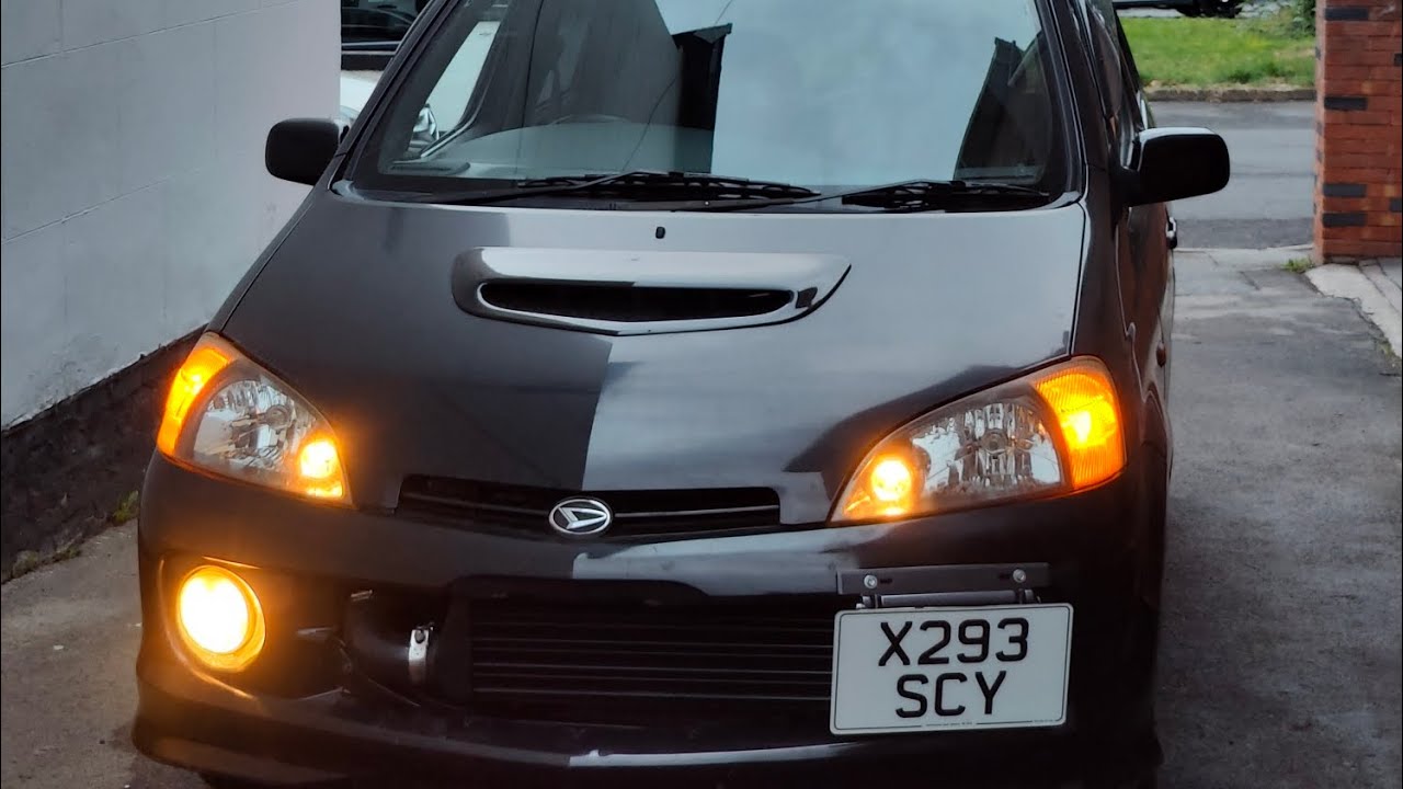 Daihatsu yrv turbo 4wd m211g - YouTube