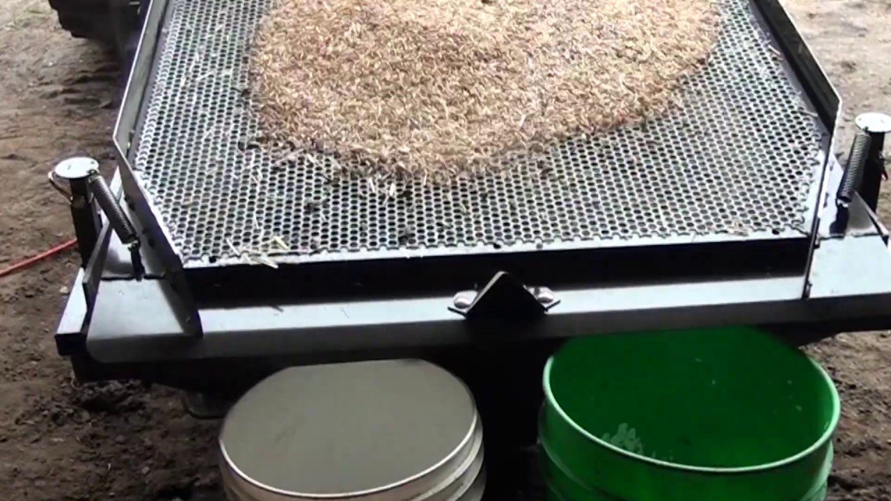 Flexxifinger® Vibra Screen™ helps remove foreign material - YouTube