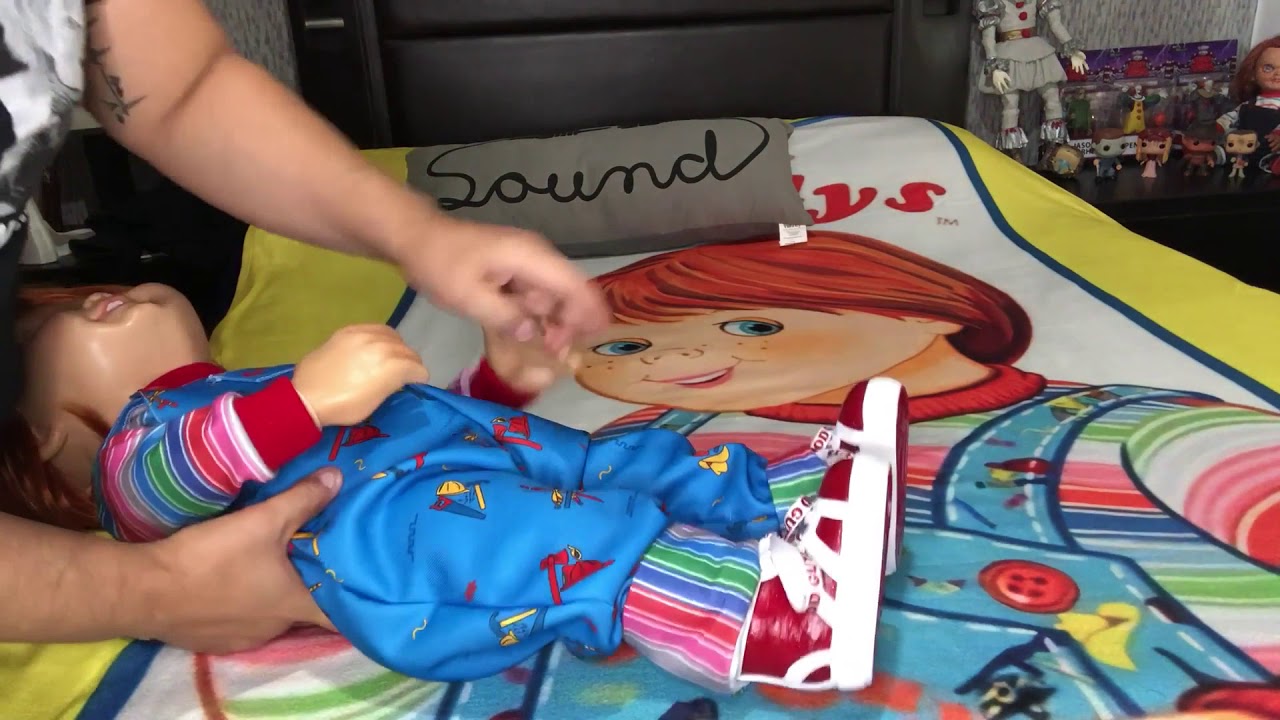 UNBOXING GOOD GUYS ESCALA 1/1 CHUCKY CRAFT TOYS - YouTube