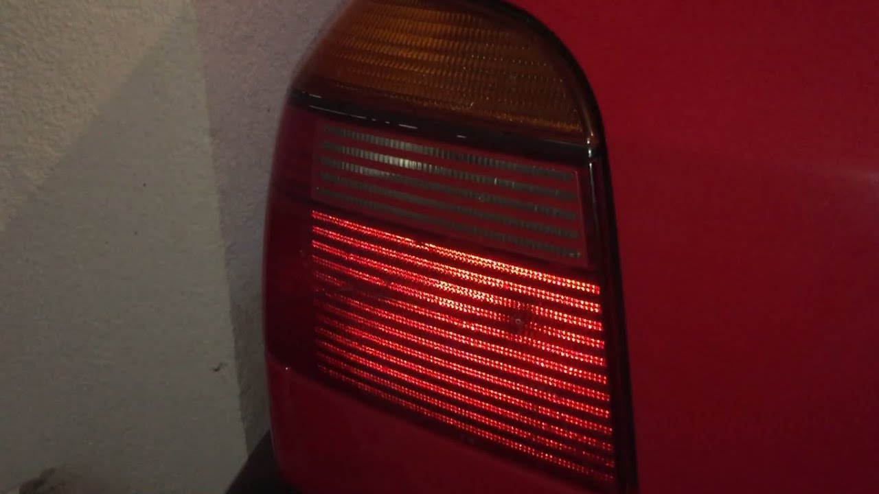 HOW TO #11 Replacing Volkswagen Golf 3/Vento reverse lights switch ...