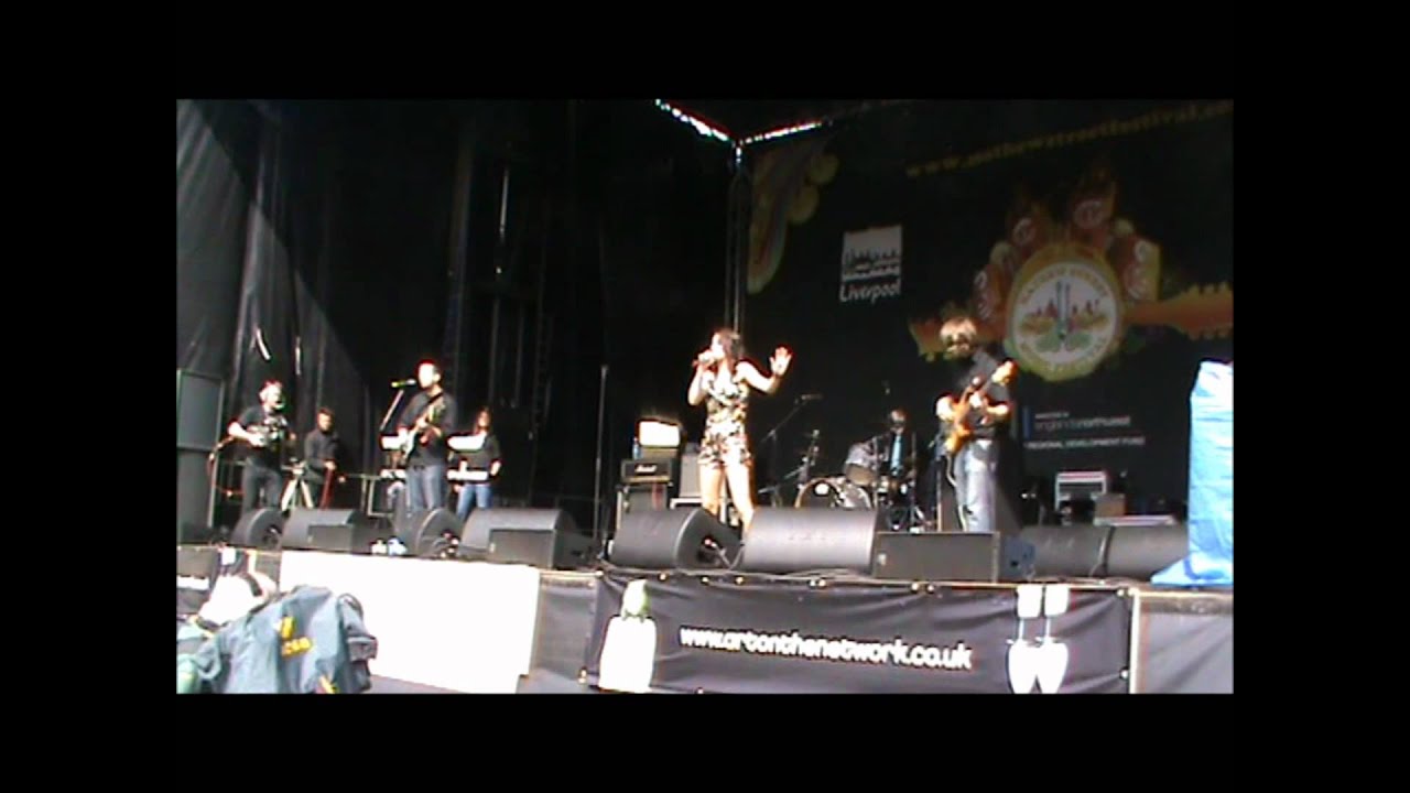 Paula Delaney as Katy Perry Mathew Street 2011.wmv - YouTube