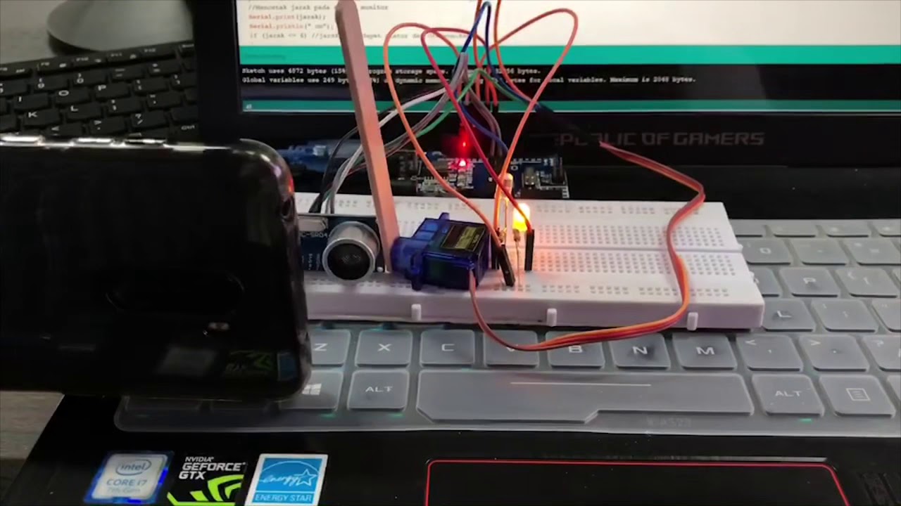 Mikroprosesor/Mikrokontroler Pintu Gerbang Otomatis Menggunakan Sensor ...