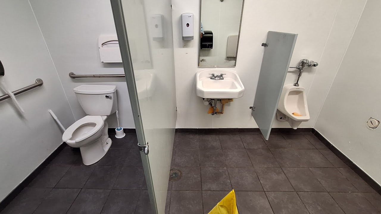 Walgreens Men's Restroom - YouTube