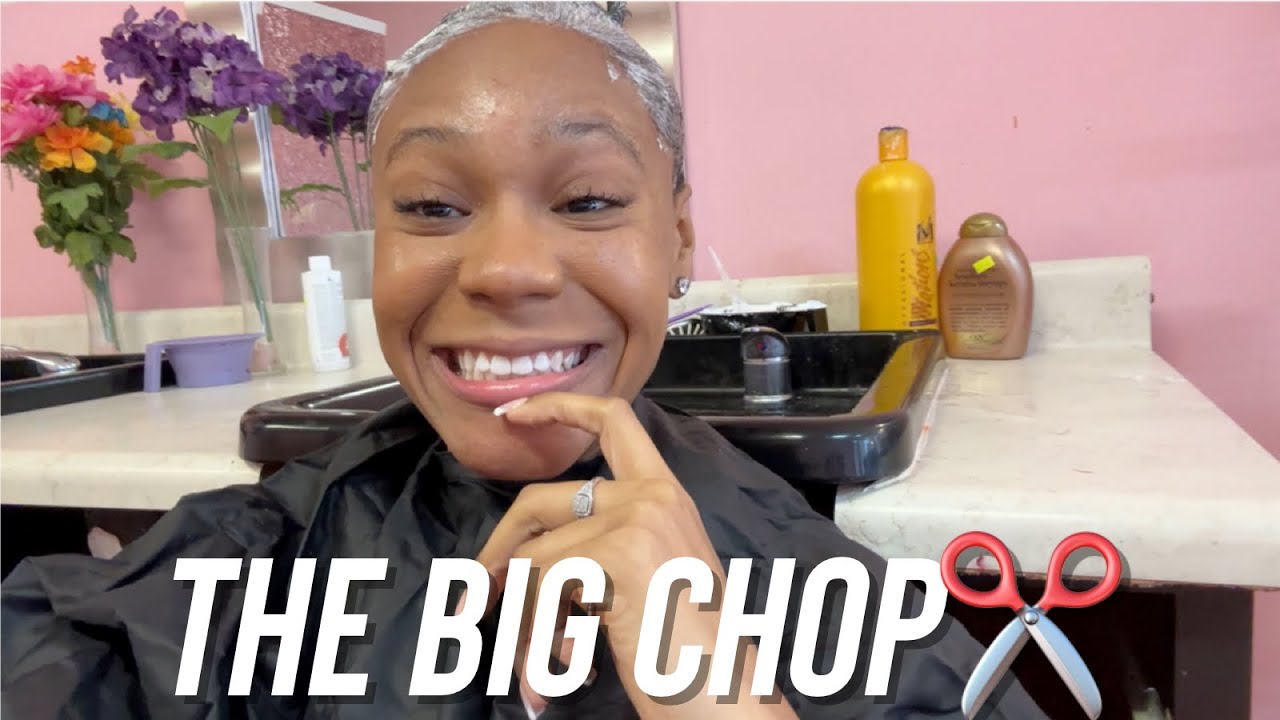 I DID THE BIG CHOP!!!! - YouTube