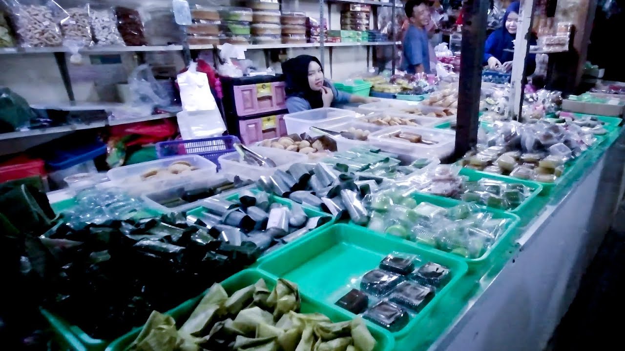 Pucung Traditional Market (Pasar Pucung) - Jatimulya - Cilodong - Depok City - West Java ...