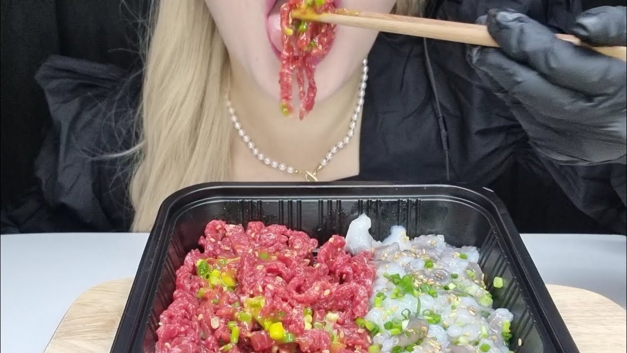 Elegant dining table asmr Yukhoe and Nakjitangtang mukbang - YouTube