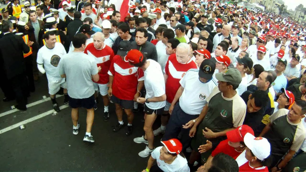 PERU RUNNERS - YouTube