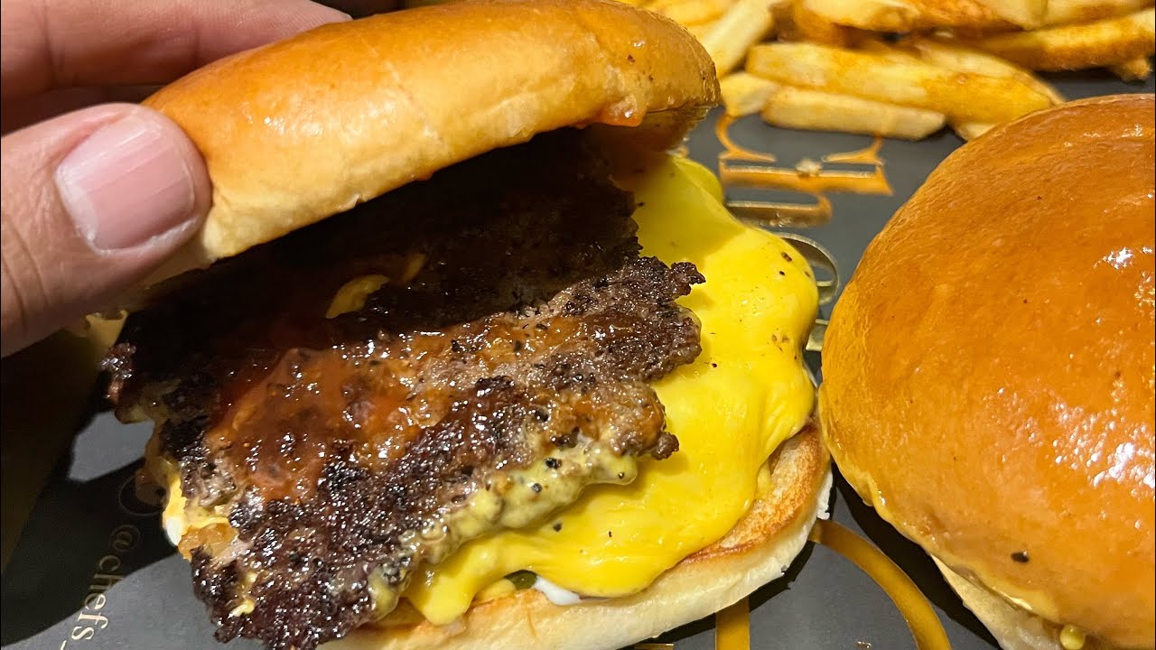Chef’s Burger Recipe -Jeddah Best Burger - Secret Menu Challenge Chef's ...