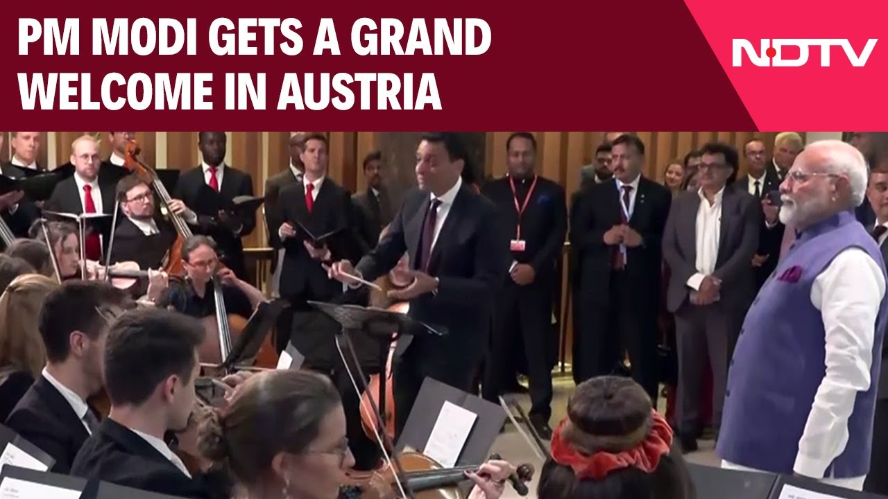 PM Modi In Austria | PM Modi Gets A Grand Welcome In Austria, Choir ...