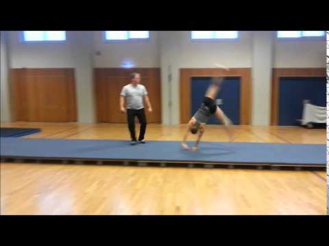 Flick Flack Salto (aus dem Rondat) als Verbindung am Boden