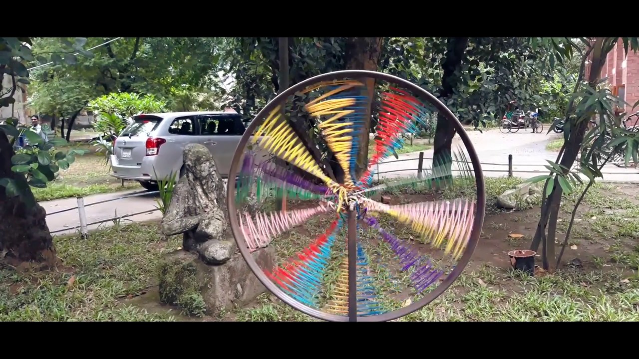 Creative Wheel Sculpture - YouTube