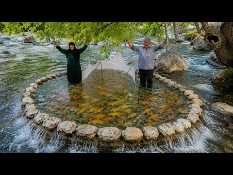 🎣 Göçebe bir çift, Zagros Nehri'nde geleneksel teknikler kullanarak nasıl balık avlıyor?🏞🐟