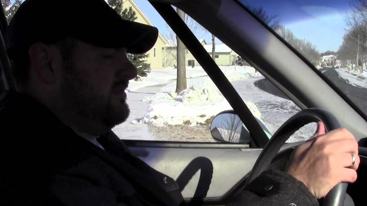 How To Drive One Handed - YouTube