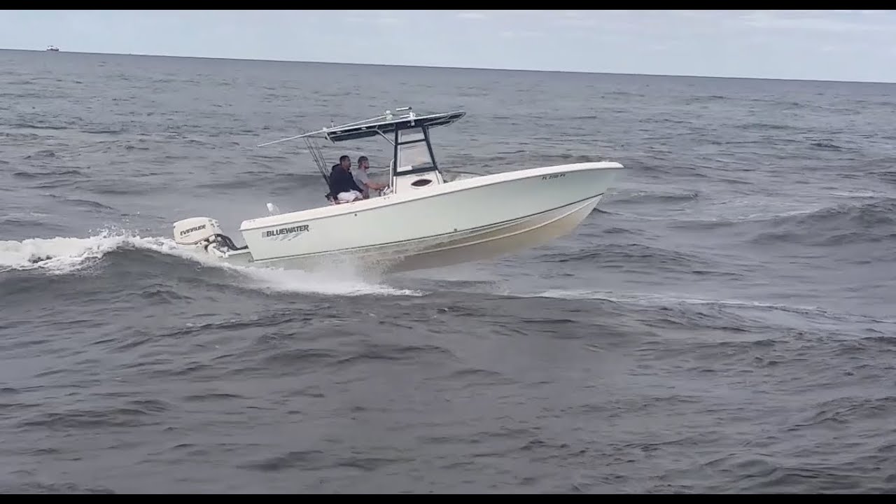 Bluewater 25 Going Through Jupiter Inlet - YouTube