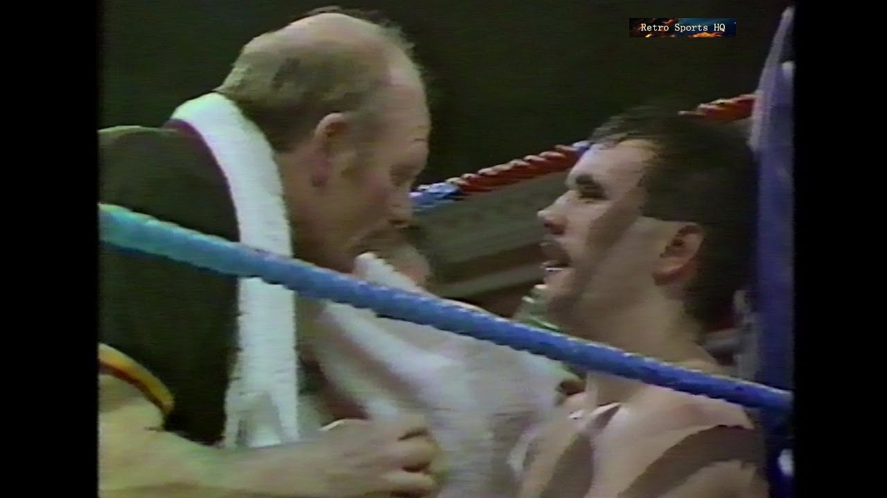 George Collins v Mark Davey Boxing 1986 - YouTube