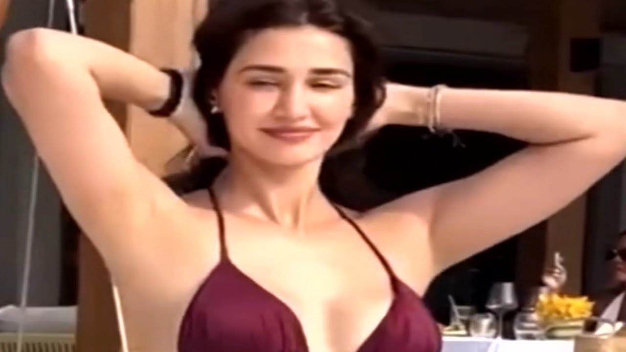 Throwback Videos of Bombshell Bollywood Actresses 😎 Bollywood Actress Hot Vertical 🤪 Bollywood ...
