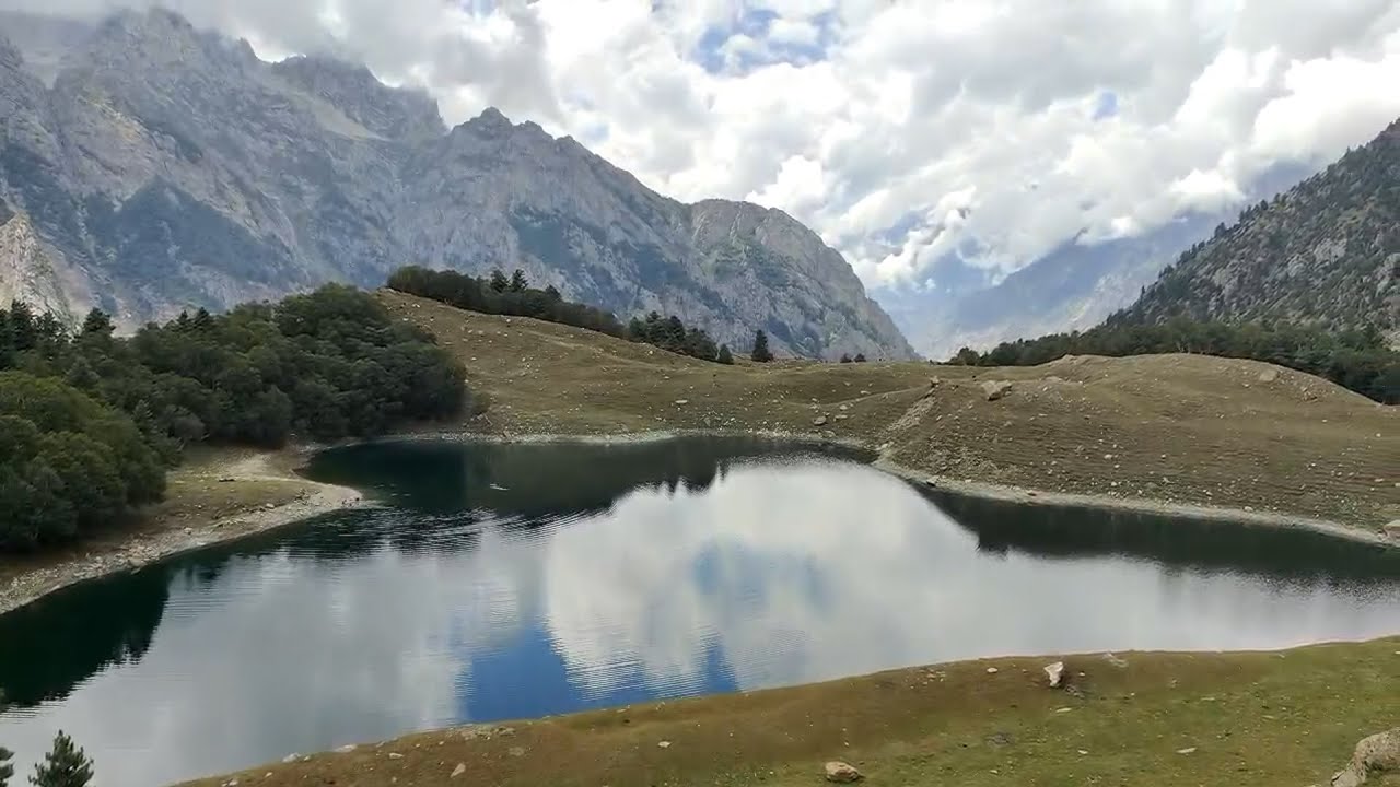 Beautiful HUNZA Valley || Heaven on Earth | Beauty of Pakistan - YouTube
