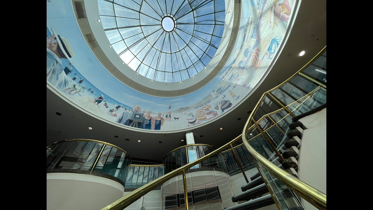 A look at an empty Carillon City BEFORE IT GOES Western Australia - YouTube