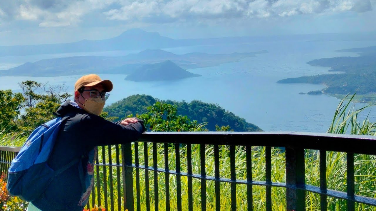 Commuters from PITX to TAGAYTAY SKY RANCH - YouTube