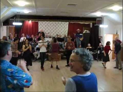 POB at the Grange - La Bastringue kick-off dance - Peter calls.wmv ...