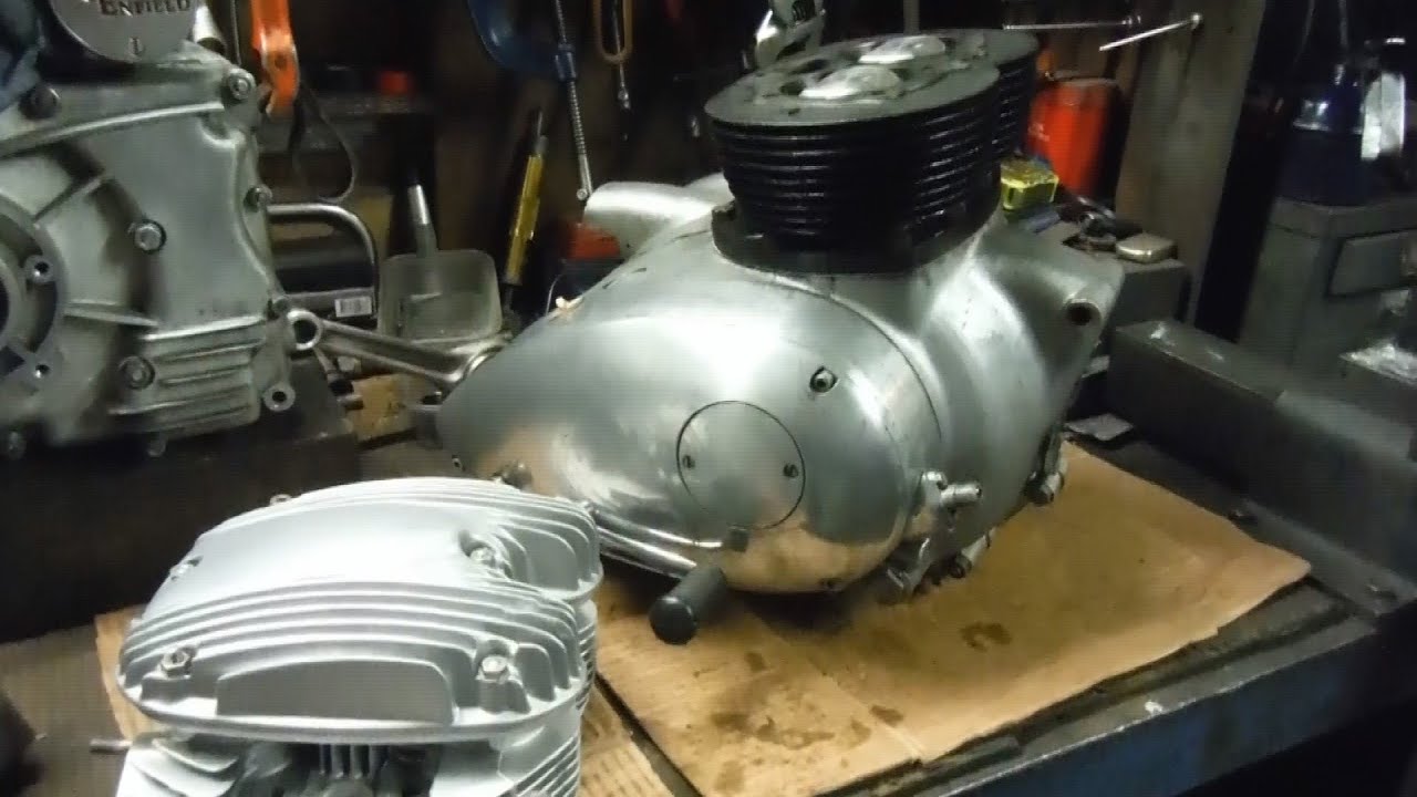BSA A65 Spitfire engine overhaul 11 Finally, the barrels & heads are ...