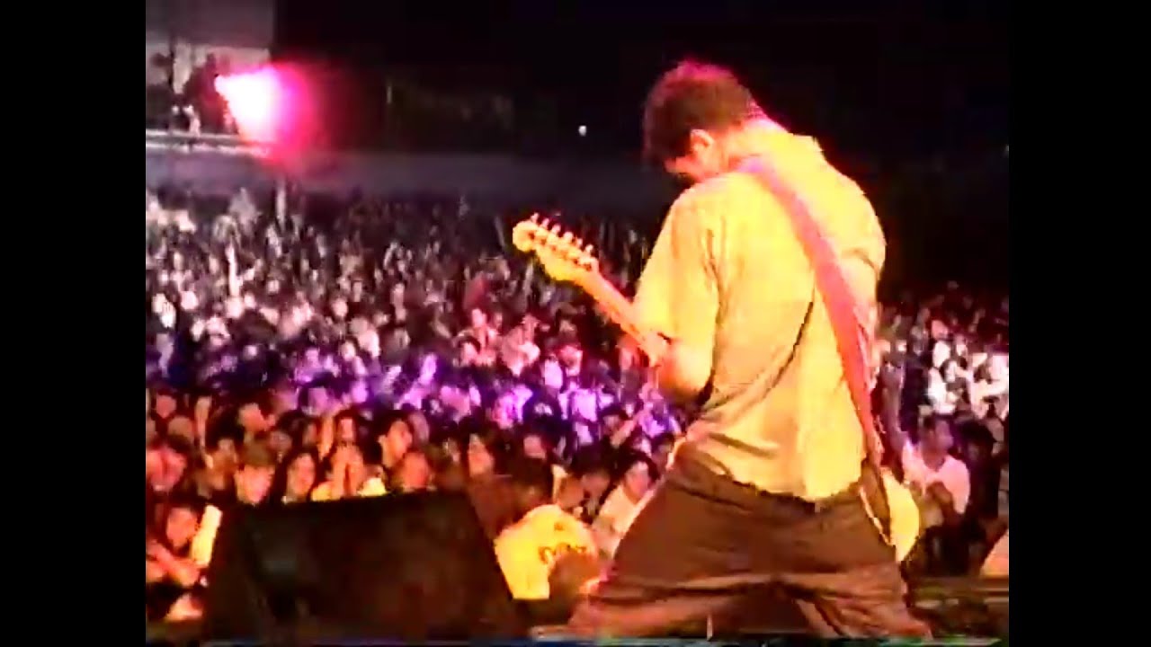 Green Day – Welcome to Paradise (Live in L.A. 1994) - YouTube
