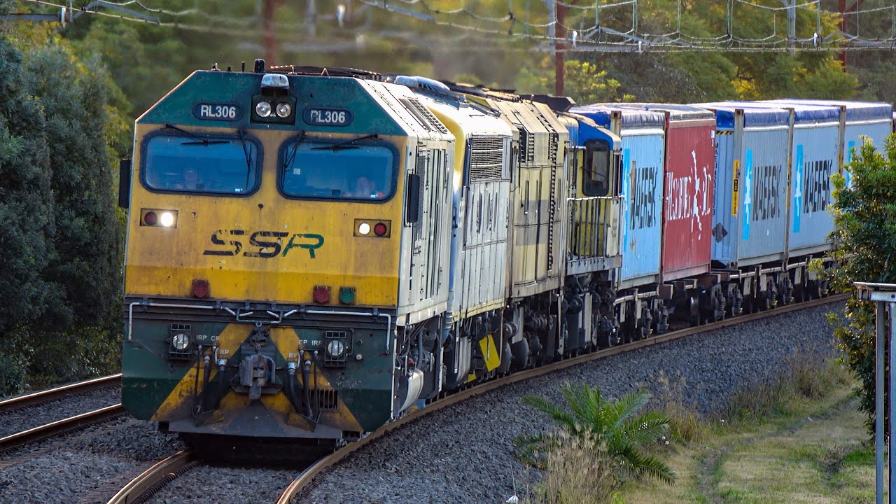 Australian Diesel Lashup | Kelso Flyer | Blaxland & Emu Plains | SSR's ...