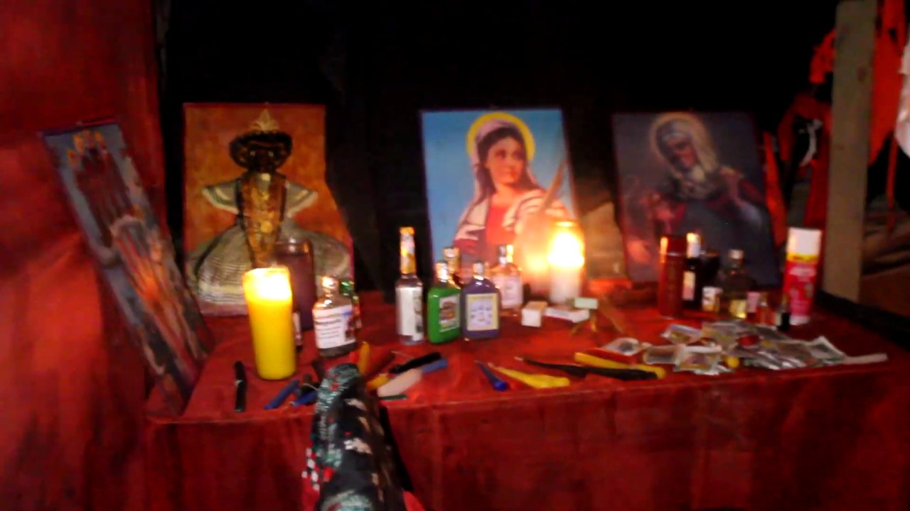 Samuel brujo (con el altar en una cueva ) - YouTube