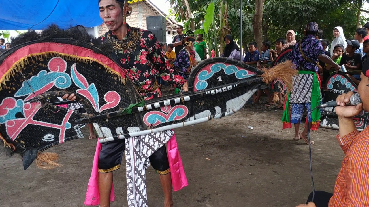 Pentas Seni Jathilan Satriyo Mudho Gagak Rimang (Klasik Sepuh) - YouTube