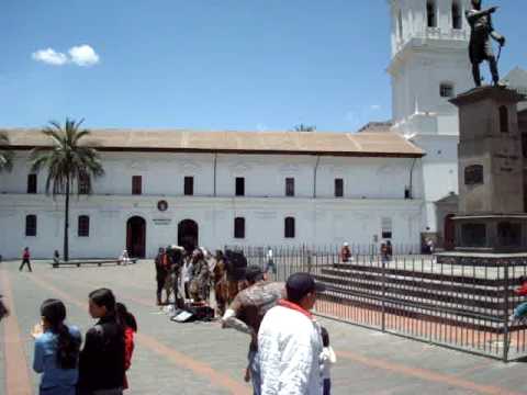 Peruvian flute bands, straight from South Park - YouTube