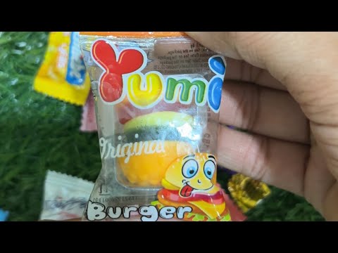 Yumi Burger candy asmr video #asmr #openingchocolate - YouTube