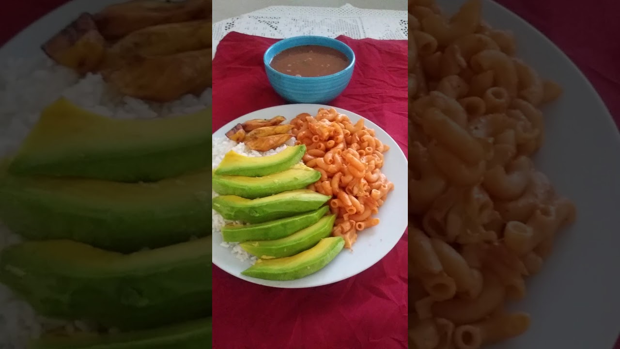 Comida tradicional de RD - YouTube