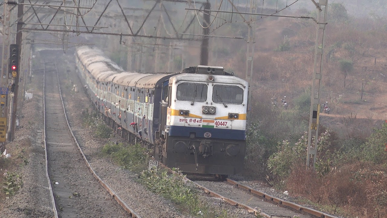 Magnificient Bhor Ghats Monster Climb By 23 Coach Konark Express With ...