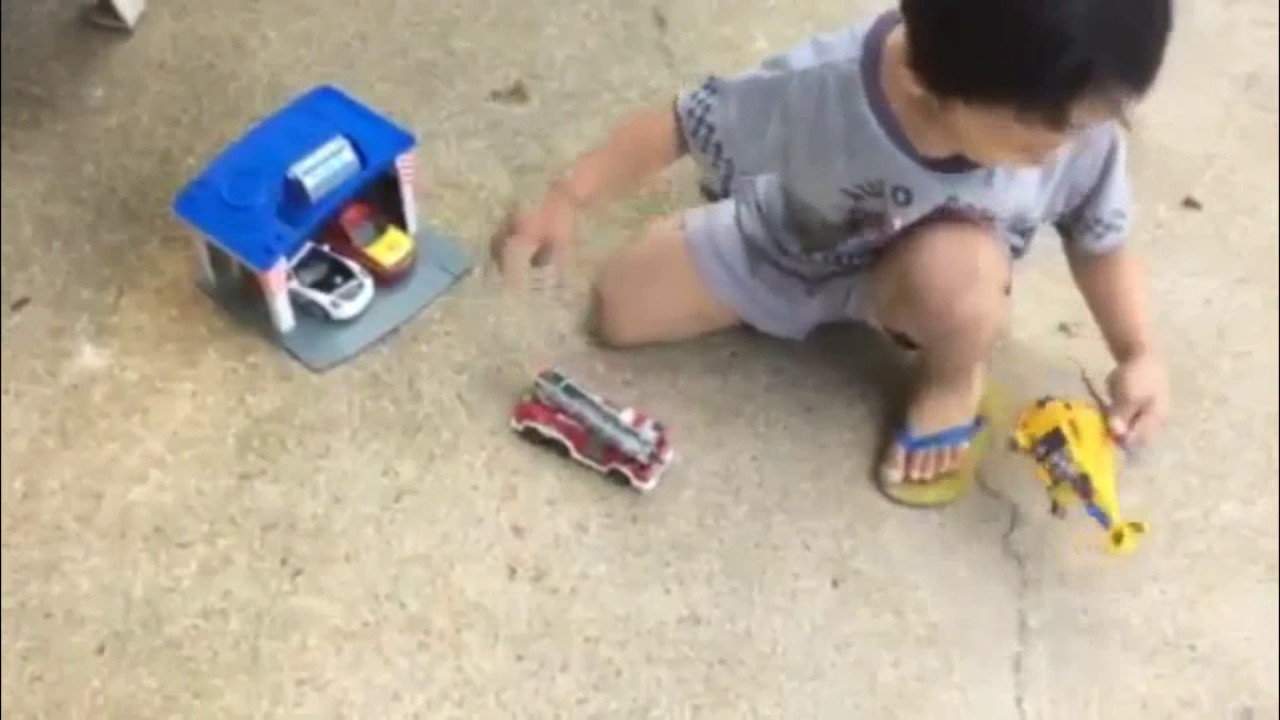 Dickie Toys SOS Rescue Station police car and fire brigade toys for ...