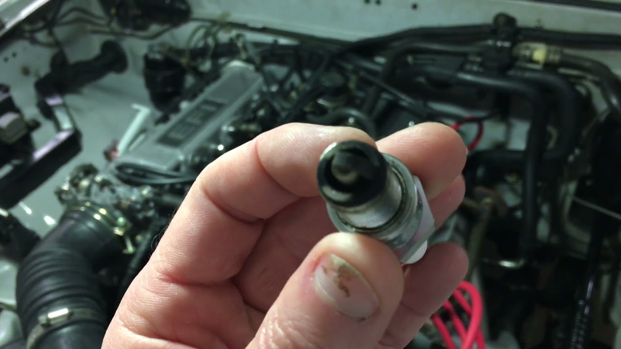 Toyota 22RE spark plug tips & truck motor update - YouTube