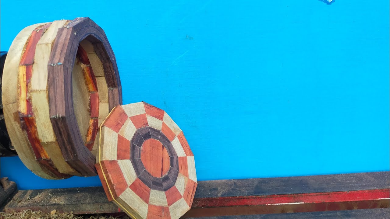 Beautiful segmented bowl - Woodturning - YouTube