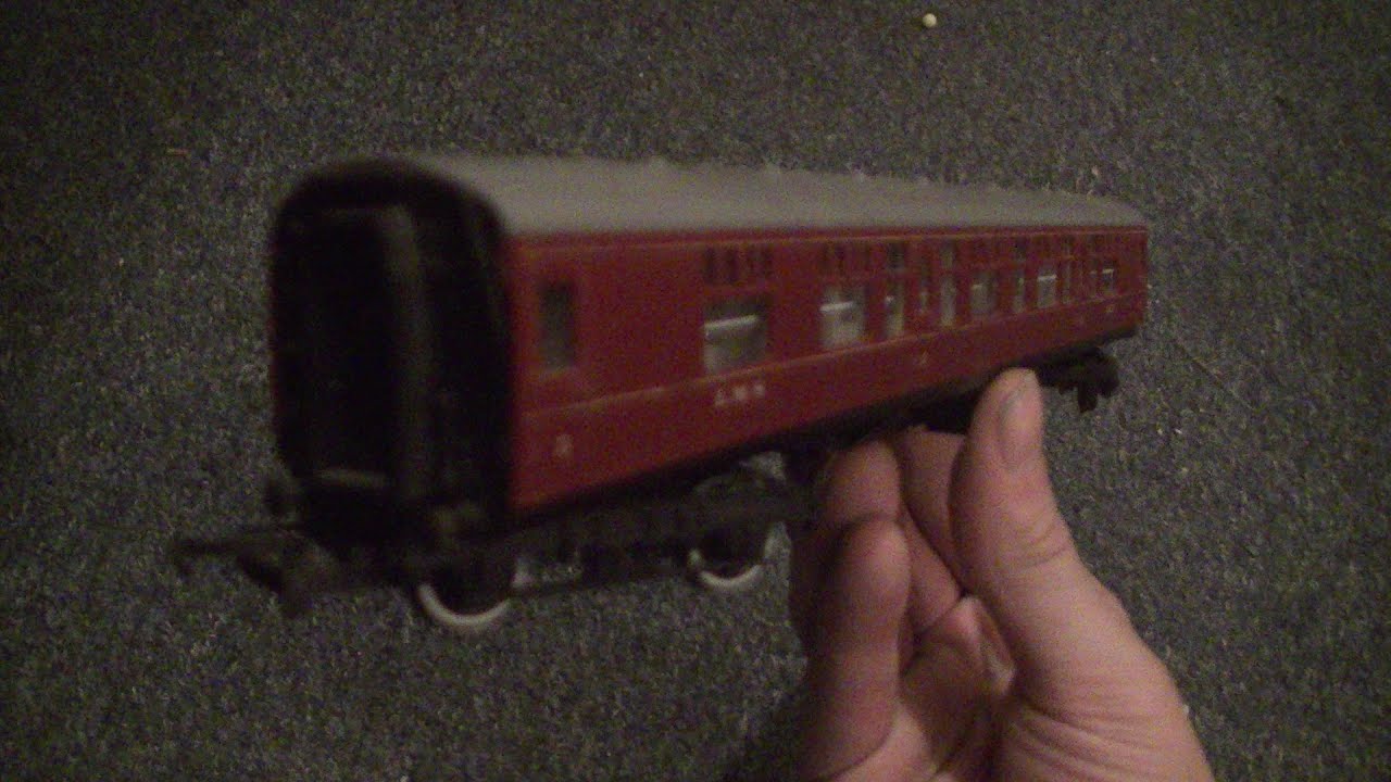 Triang LMS MK1 coach - YouTube