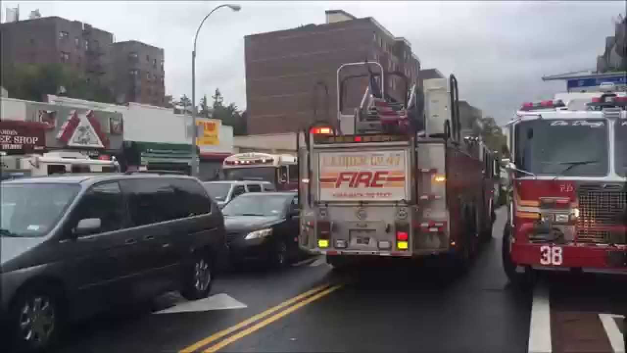 FDNY LADDER 47 RESPONDING WITH SOME NICE AIR HORN ON WEBSTER AVE. IN ...