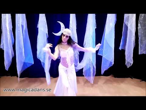 Ghost bellydance among thin white veils, by Magica. Spökmagdans.