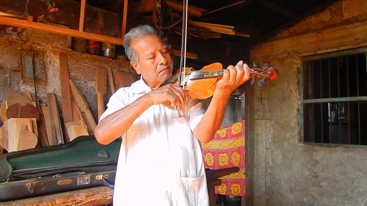 Don Cleto y su Violin - Son Huasteco La Presumida - YouTube