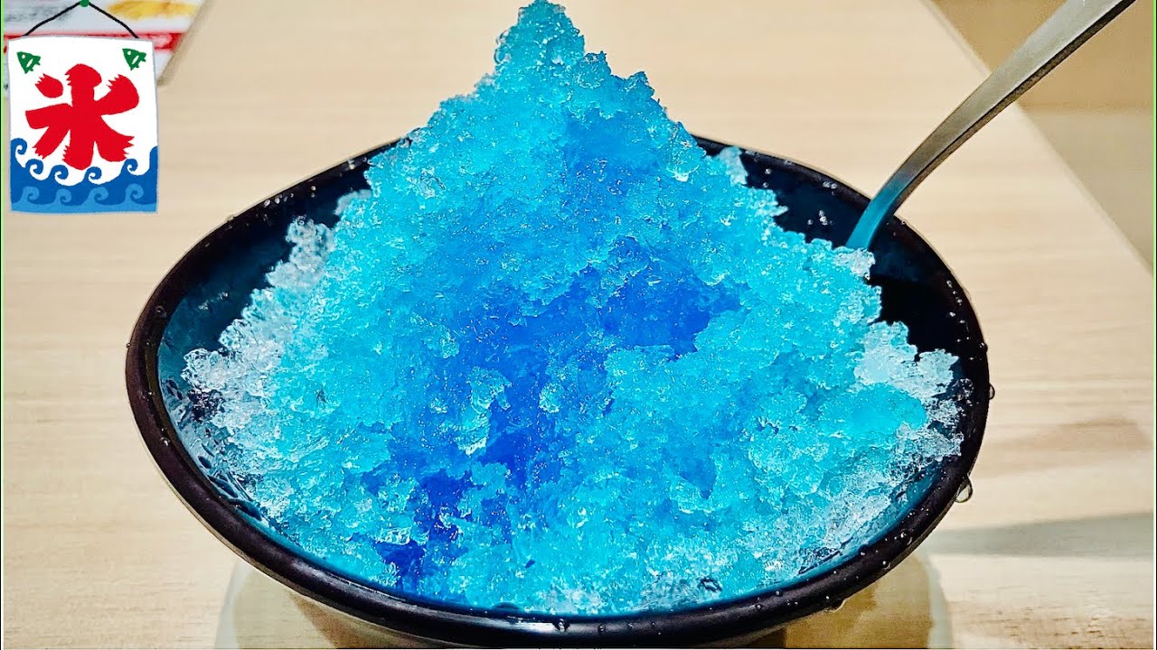 Blue Hawaii flavored shaved ice / Japanese street food that you want to ...