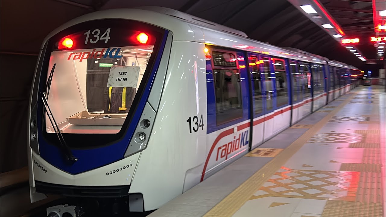 {VERY EXCLUSIVE} {HORN} KLAV27 Set 34 on LRT Kelana Jaya Line returns ...