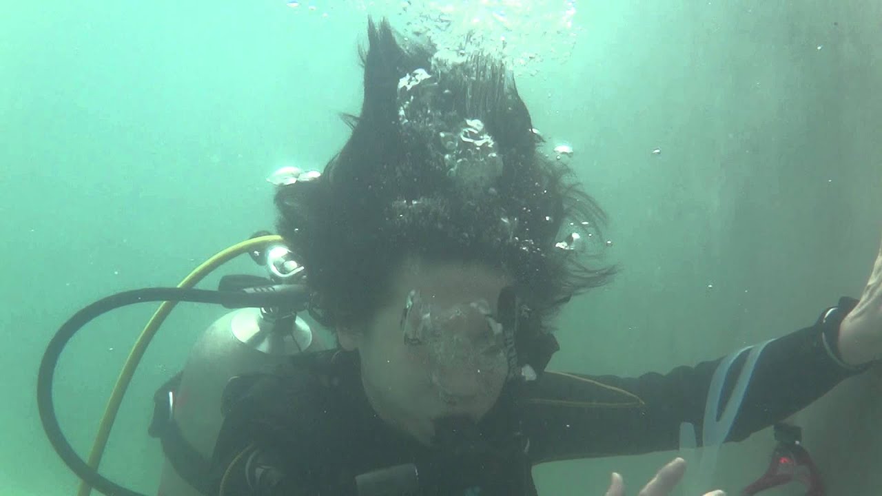 08152015 No mask underwater movement with SCUBA set-Kay - YouTube
