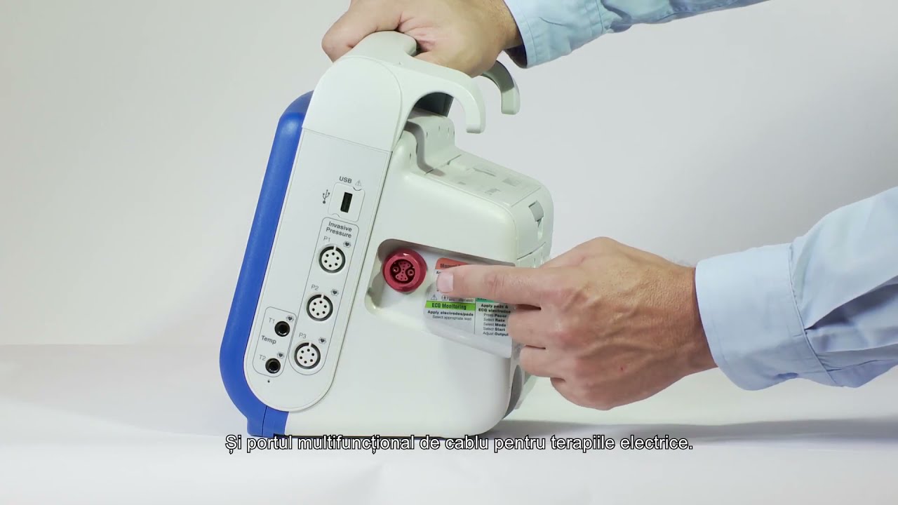 Cum se folosește corect un defibrilator - YouTube