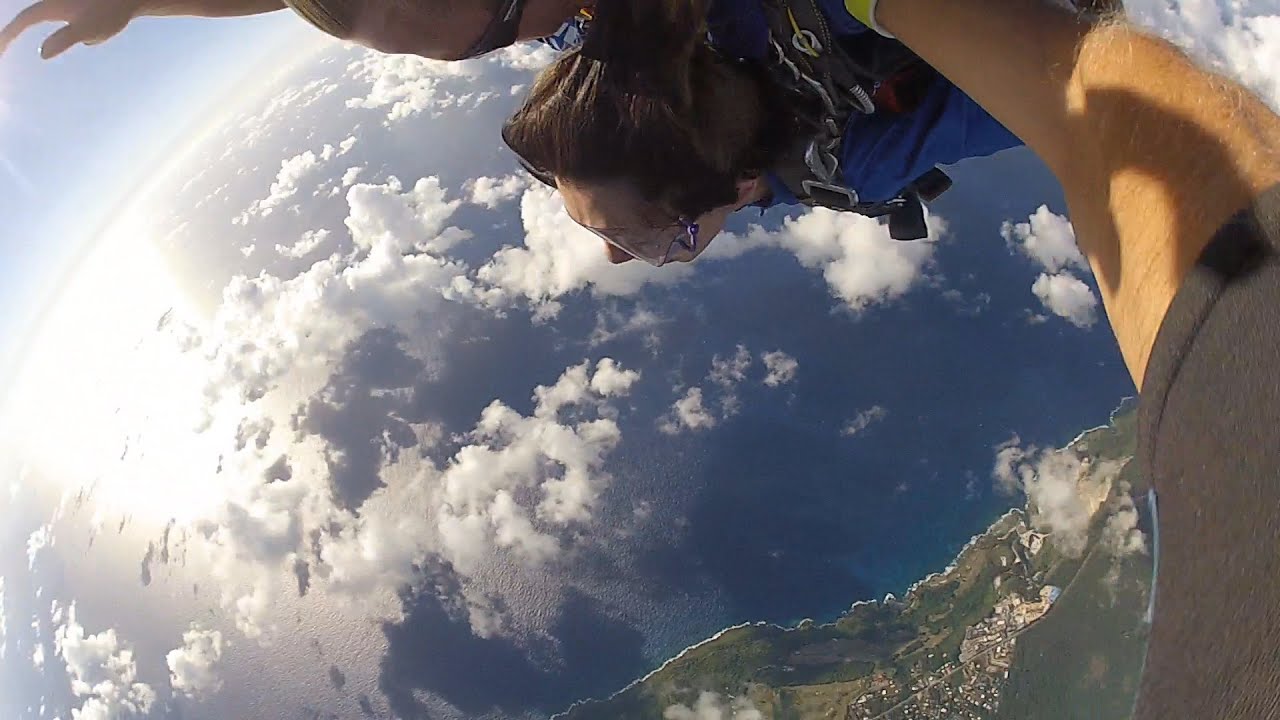 SKYDIVE in GUAM - YouTube