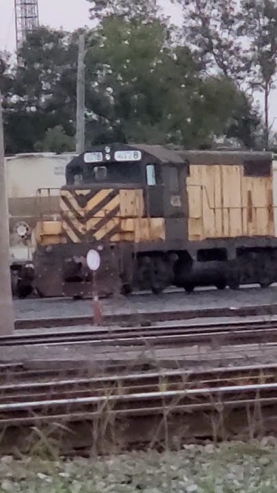 CNW GP7 Just sitting there by itself - YouTube