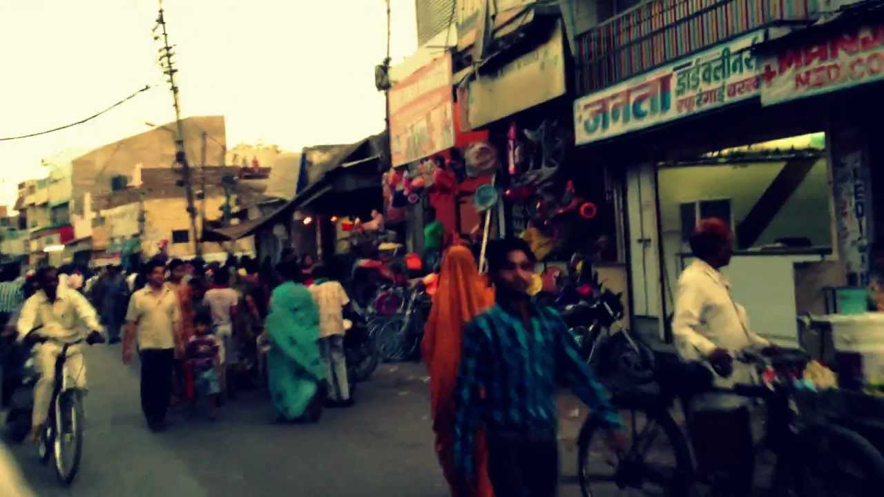 Streets of Agra (Shahganj) - YouTube